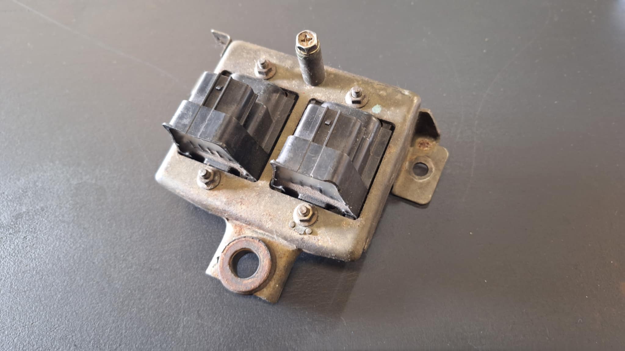 94-95 Miata Ignition Coil Assembly [Used] - BPE8-18-10XA – Leroy ...